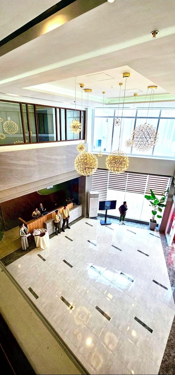 Vela Hotel - Legazpi City