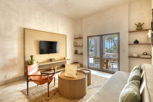 Apartamento luxo, 3 quartos, terraço | TV