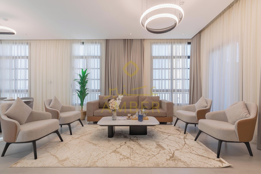 Amber Hospitality - Blvd - Riad