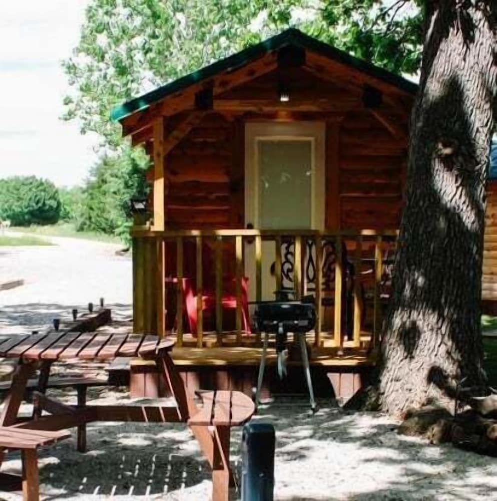 #3 - Amish Built Log Cabin Fishing Hunting Camping Cabin - Kansas