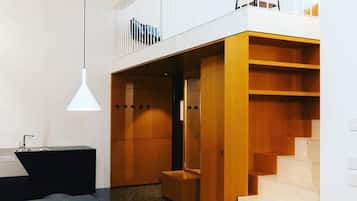 Apartamento, 1 quarto, cozinha | Sala de estar | TV de ecrã plano