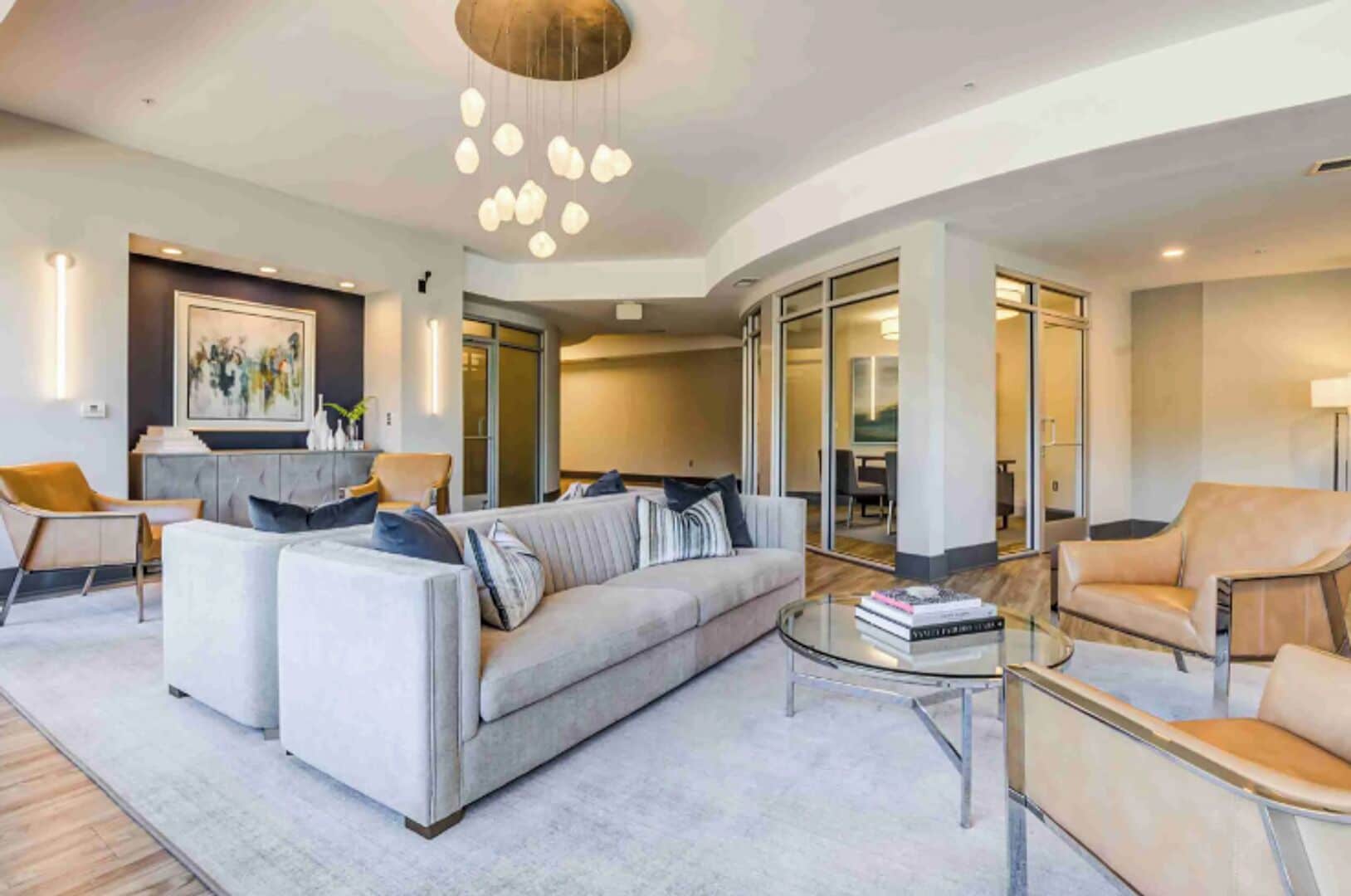 Landing | Beautiful 2bd, Pool, Gym - Greenville, SC