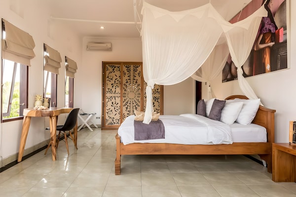 Villa Panda Seminyak Next To Ku De Ta - Seminyak