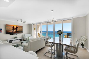 Apartamento em Condomínio Fechado, várias camas (Silver Beach Towers 1003 West) | Interior