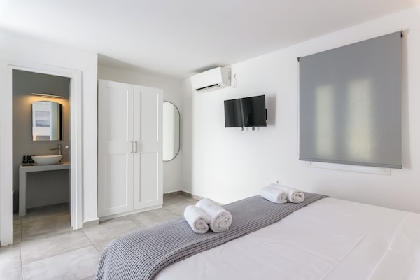 Eleven Keys Mykonos Suites - Mykonos Region