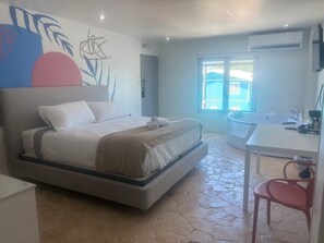 Apartamento luxo, vista para o oceano | Escrivaninha, espaço de trabalho para notebook, Wi-Fi de cortesia