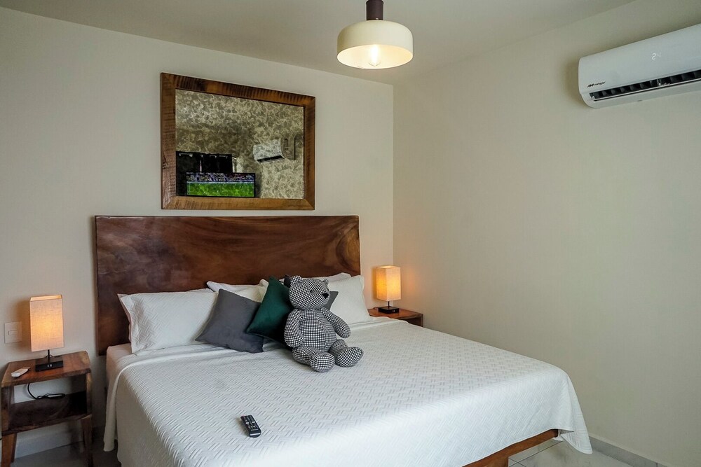 Warm Haven In Puerto Vallarta 2 Bedrooms - Puerto Vallarta