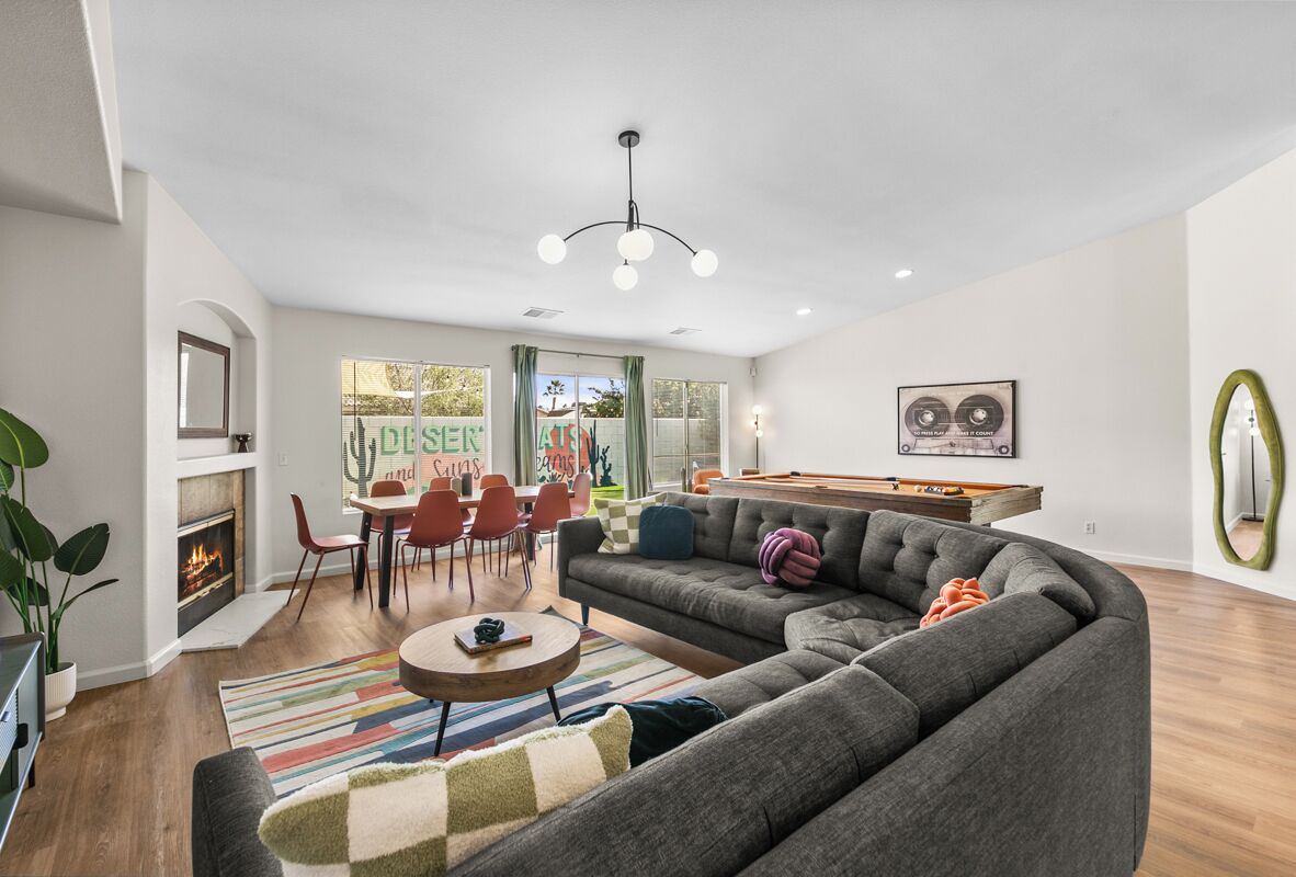 Twilight Tunes - Pool, Glowing Arcade Experience - Indio, CA