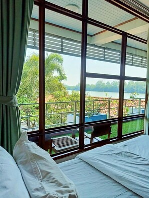 Quarto Familiar, vista para o rio, no canto | Wi-fi grátis 