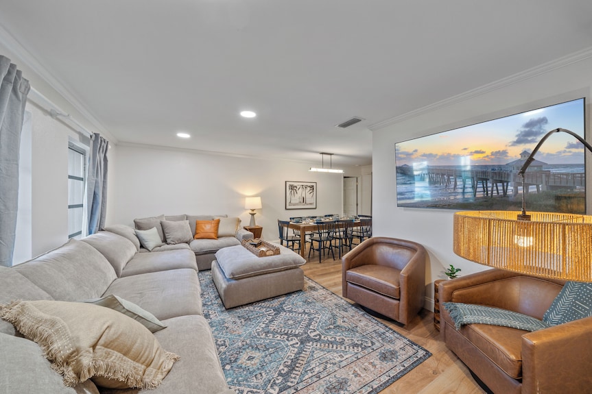 Breezemont Bungalow | Private Heated Pool, Hot Tub + Sauna - Sarasota, FL