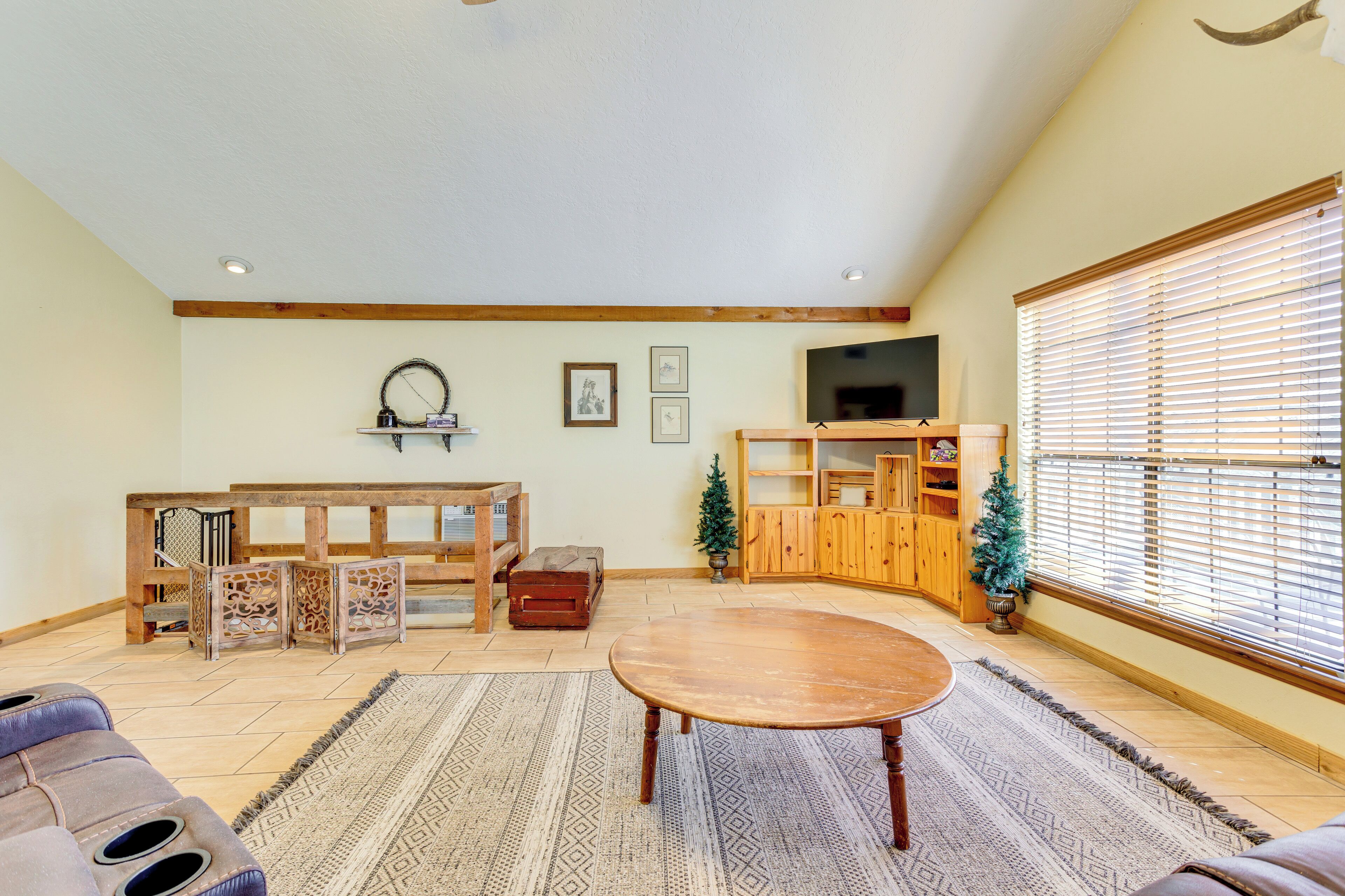 Hike, Fish & Explore: Family Cabin In Sulphur! - Oklahoma