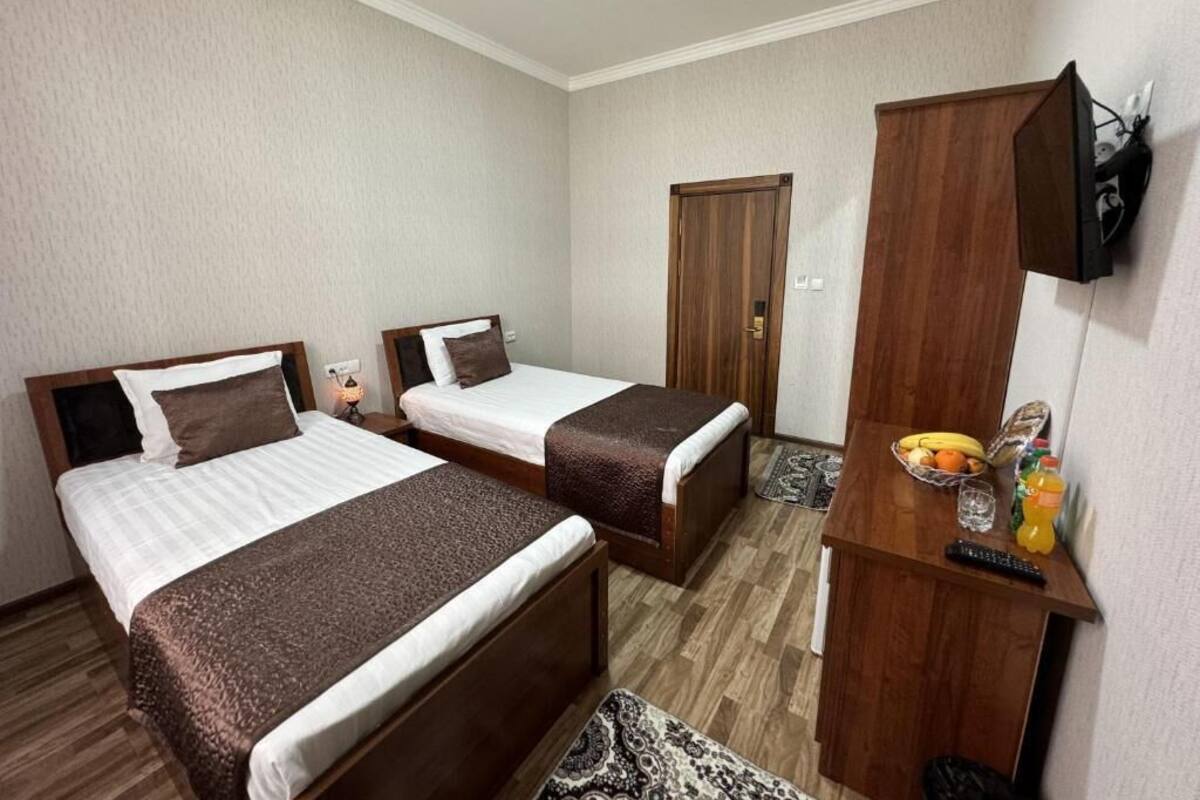 Quarto Duplo ou Twin Comfort, vista para o pátio | Roupa de alta qualidade, cofre no quarto, cortinas/cortinados opacos 