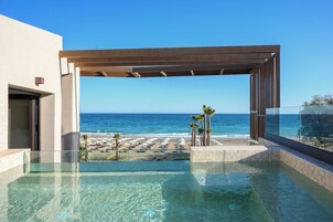 Premium Suite | Cofre com capacidade para portátil, secretária