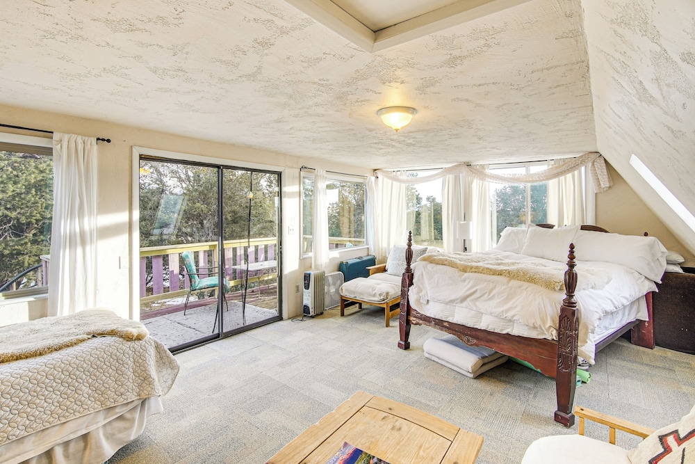 Near Hiking: Tranquil Crestone Studio W/ Deck! - Crestone, CO