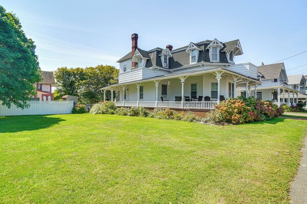 Steps To Inkwell Beach: Victorian Home! - Martha's Vineyard, MA
