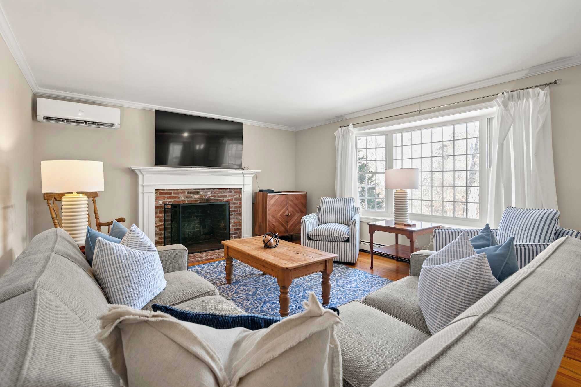 Pool, Half Mile To Beach! - Lighthouse Beach, Chatham