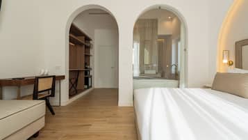 Suite-Estúdio Júnior, Vista para a cidade | Cofre no quarto, secretária