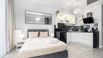 Apartamento luxo, sacada, vista para a cidade | 1 quarto, ferros/tábuas de passar roupa, berços (sobretaxa)