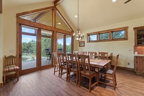 Casa, 4 quartos | Opções para refeição