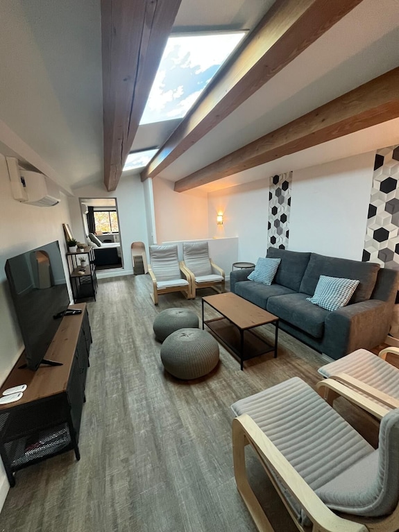 L'olivier : T5 En Duplex Au Cœur Du Centre Ville Rotonde - Gardanne