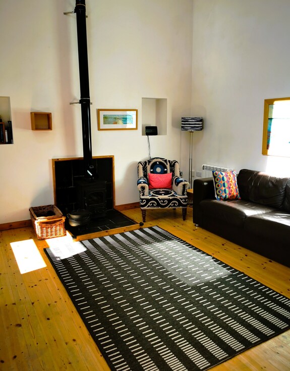 Spacious And Airy, To Be Refurbished Over Winter - Harris