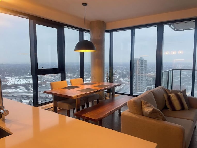 2-person Apartment - Longueuil