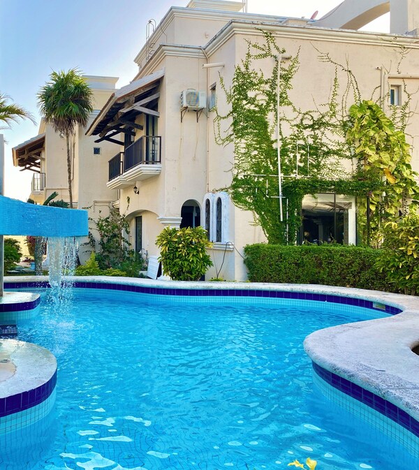 Cascada By Andiani Travel - Cancún