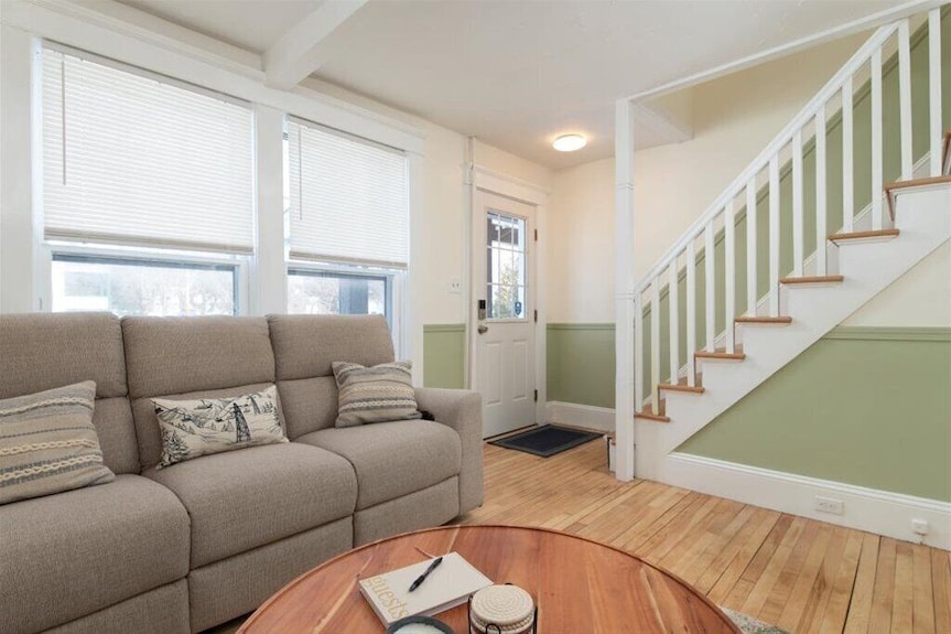 Suburban Mountain "Ski" House - Rutland, VT