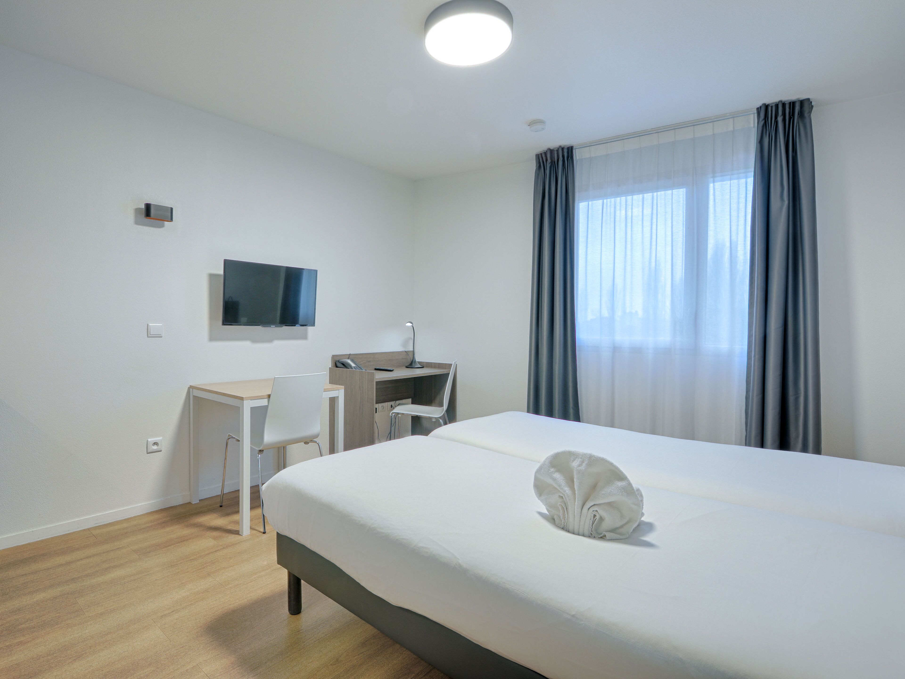 Studio Moderne à 30 Min Du Centre De Paris En Rer - ibis Nogent Sur Marne