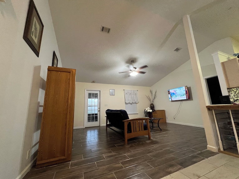 Backyard Lake,near I- 95,to Zoo,cumberland Park,kingsbay Base Navy Base,beaches - Kingsland, GA