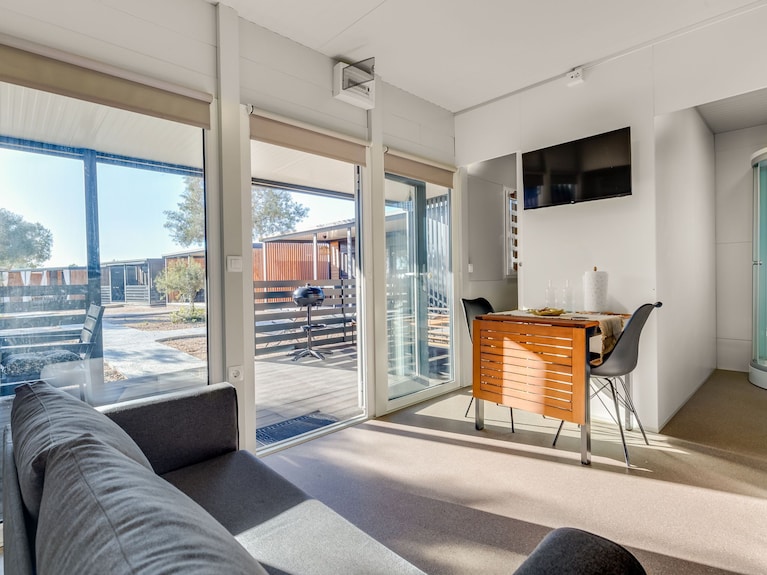 Delux Eco By Interhome - Jezera