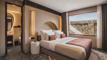 Villa, 2 quartos, piscina privativa, vista para o jardim (Living Room Adult Only) | Roupa de alta qualidade, minibar, roupa de cama fornecida