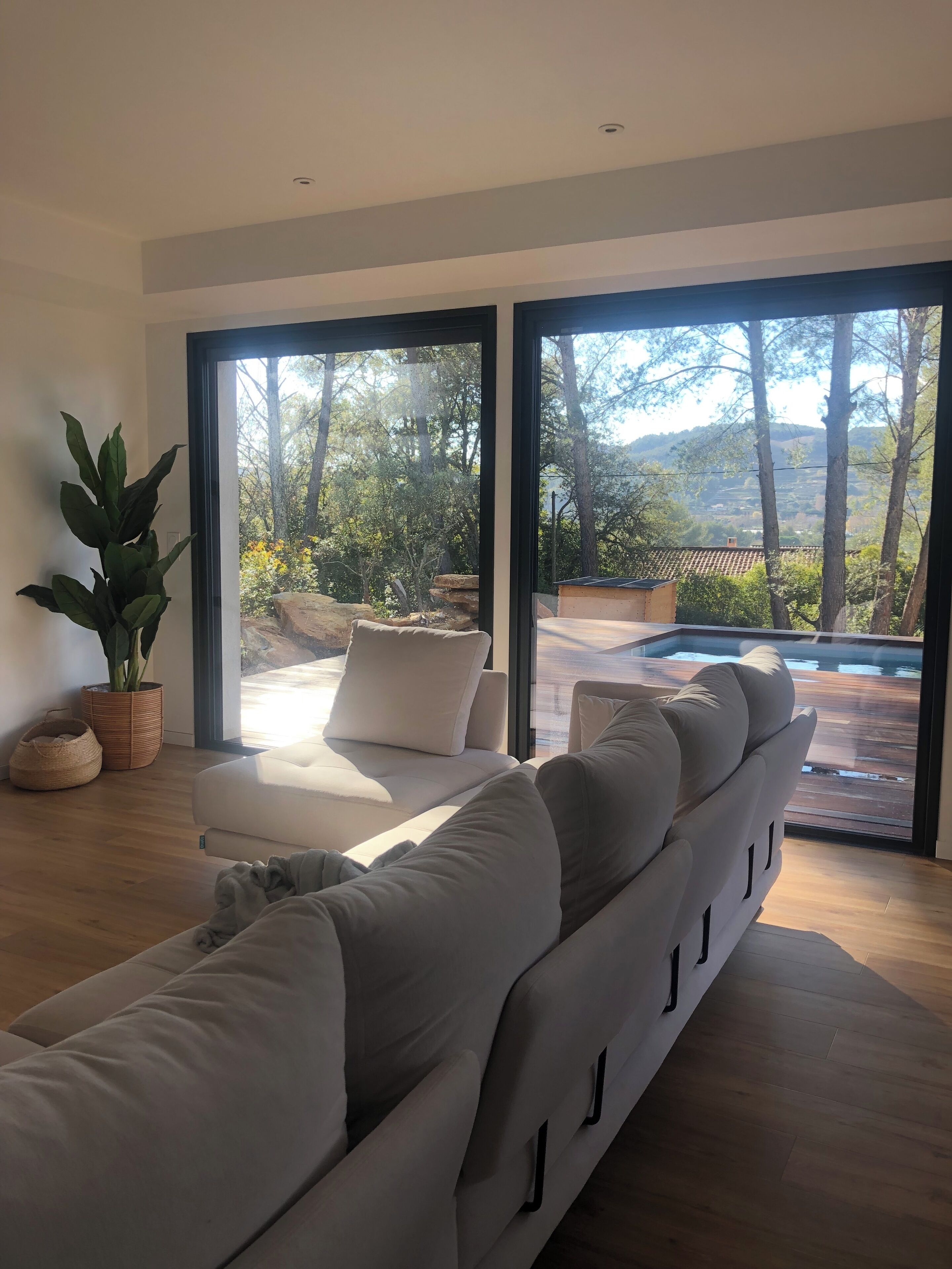 Le Beausset Villa Contemporaine 140 M2 En Campagne Avec Piscine. Plages à 8km. - Le Beausset