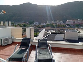Apartamento, 2 quartos, fumadores, terraço | Varanda