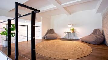 Apartamento (2 Bedrooms) | Sala de estar