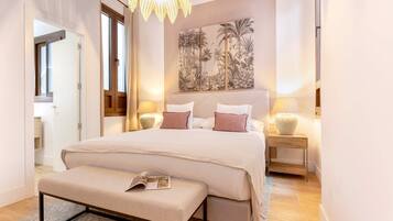 Apartamento (2 Bedrooms) | 1 quarto, ferros/tábuas de passar roupa, Wi-Fi de cortesia