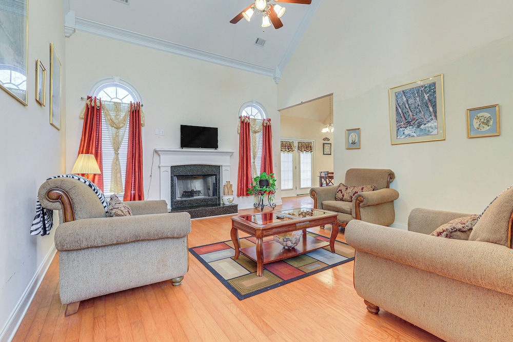 6 Mi To Southern Belle Farm: Home W/ Patio! - Covington, GA
