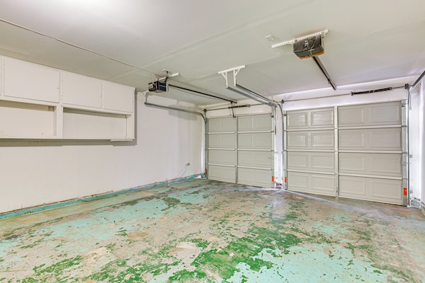 5 Mi To Fort Worth Stockyards: Home W/ Yard! - Arlington, TX