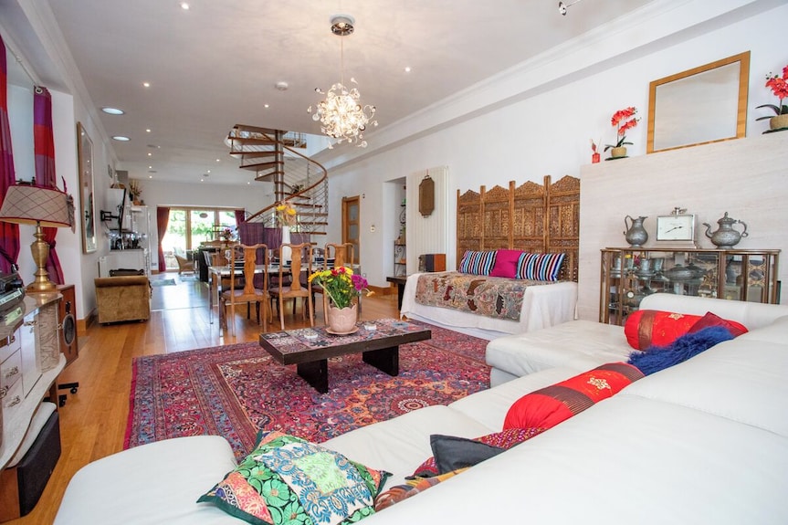 The Banking Hall - 린리스고