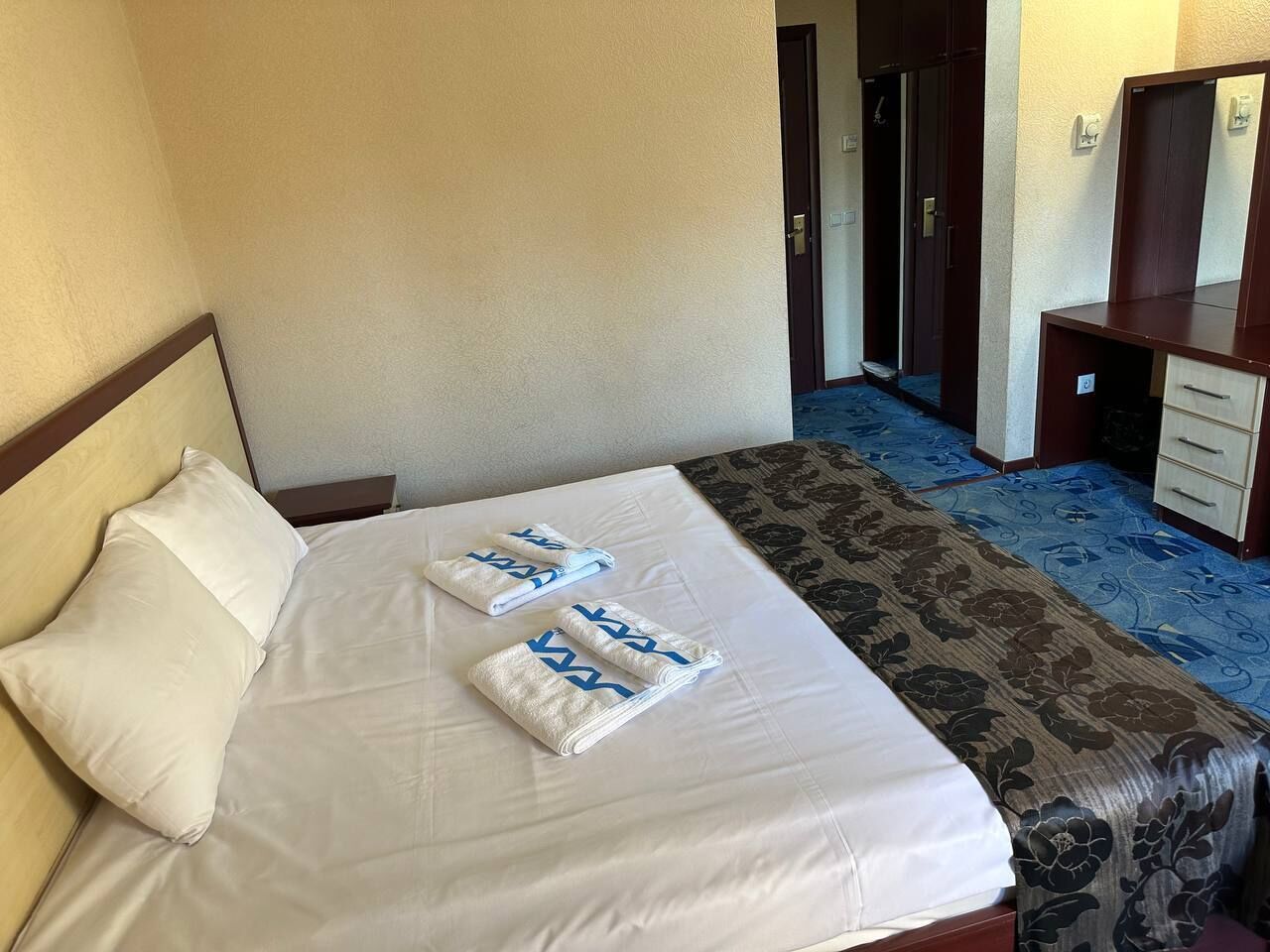 Secretária, Wi-fi grátis 