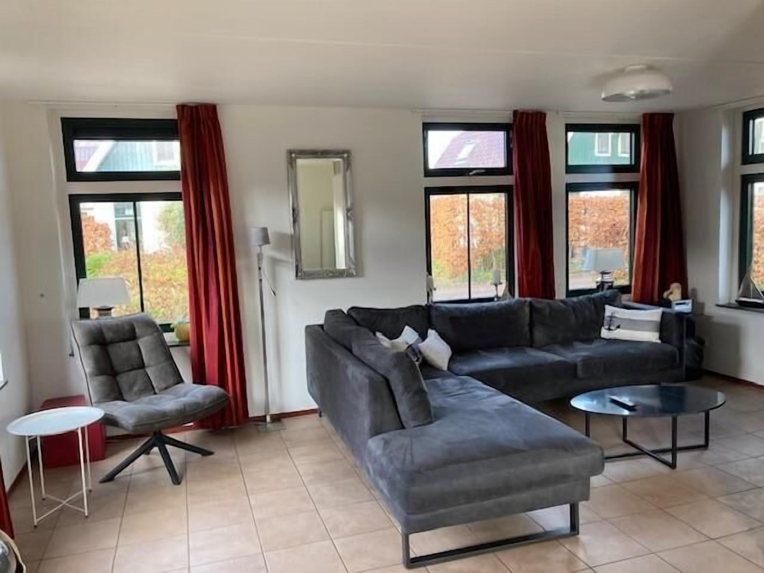 Holiday Home With 3 Bedrooms And Spacious Garden - Bergen