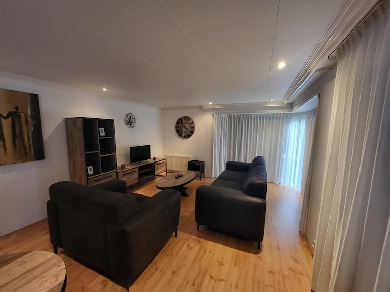 Chalet Met 2 Slaapkamers En Terras - Sittard