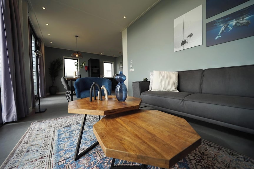 Chalet Met 2 Slaapkamers, Een Bedstee En Terras - Deventer