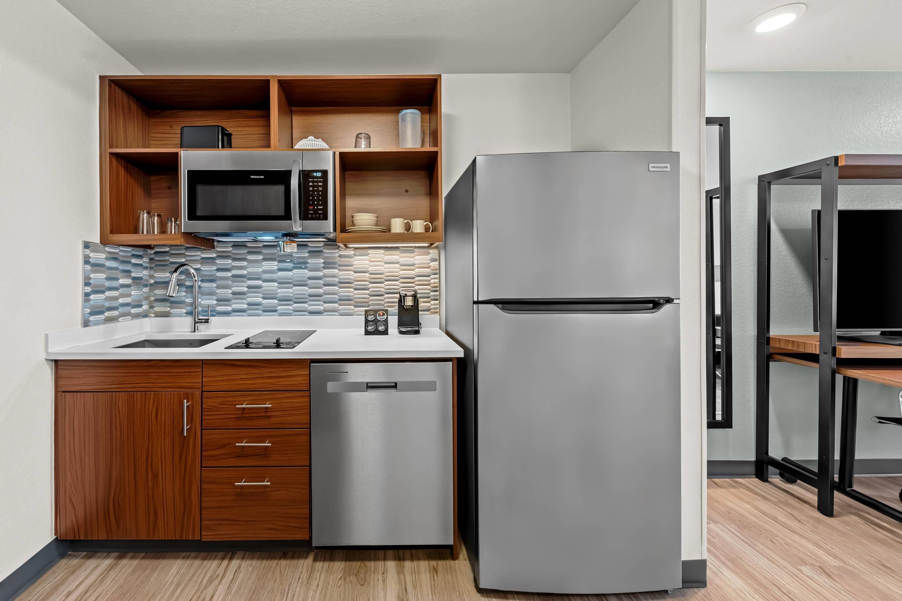 Quarto standard, 1 cama King, para não fumantes | Cozinha privada | Cafeteira/chaleira