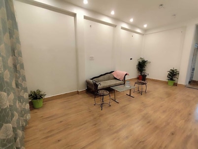 Mahakumbh Paryatan - Luxury Stay