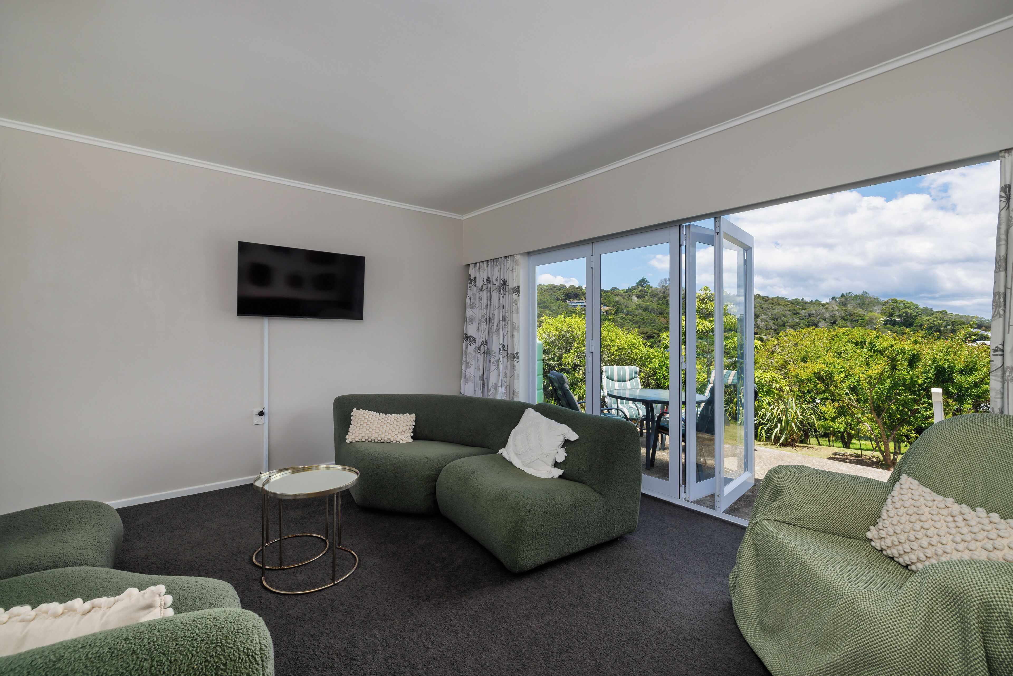 Retro Russell Retreat - Mins To Ferry, Beach, Eats - ラッセル