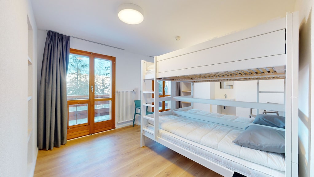 Chalet De L'ours Authentic Etage Fontaine 14 Pers - Switzerland