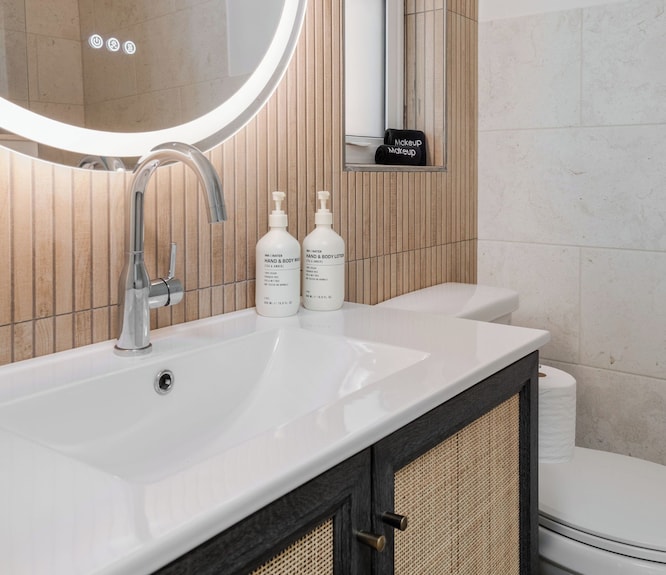 Coastal Double Full- 5 Min Walk To Beach! - St. Augustine, FL