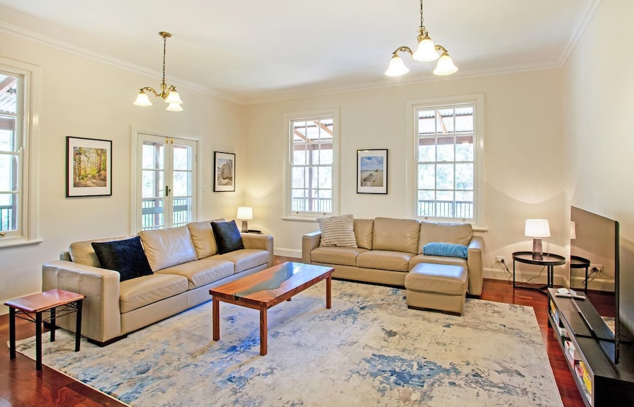 Rivendell House: Spacious Retreat, Pet Friendly - Elephant Rocks, William Bay