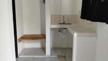 Quarto Duplo Standard, pátio | Cozinha privada